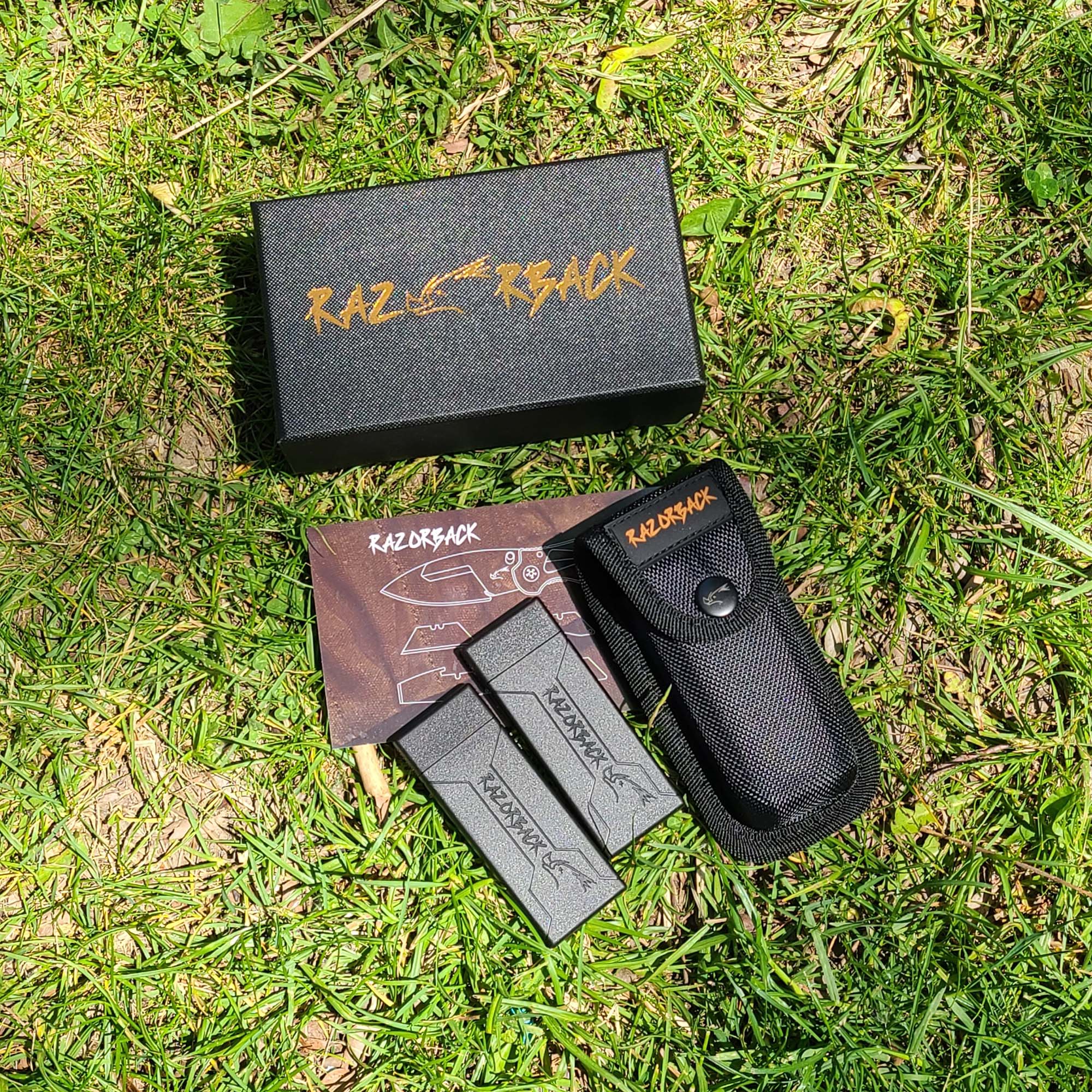 RAZORBACK Folder - Battlbox.com